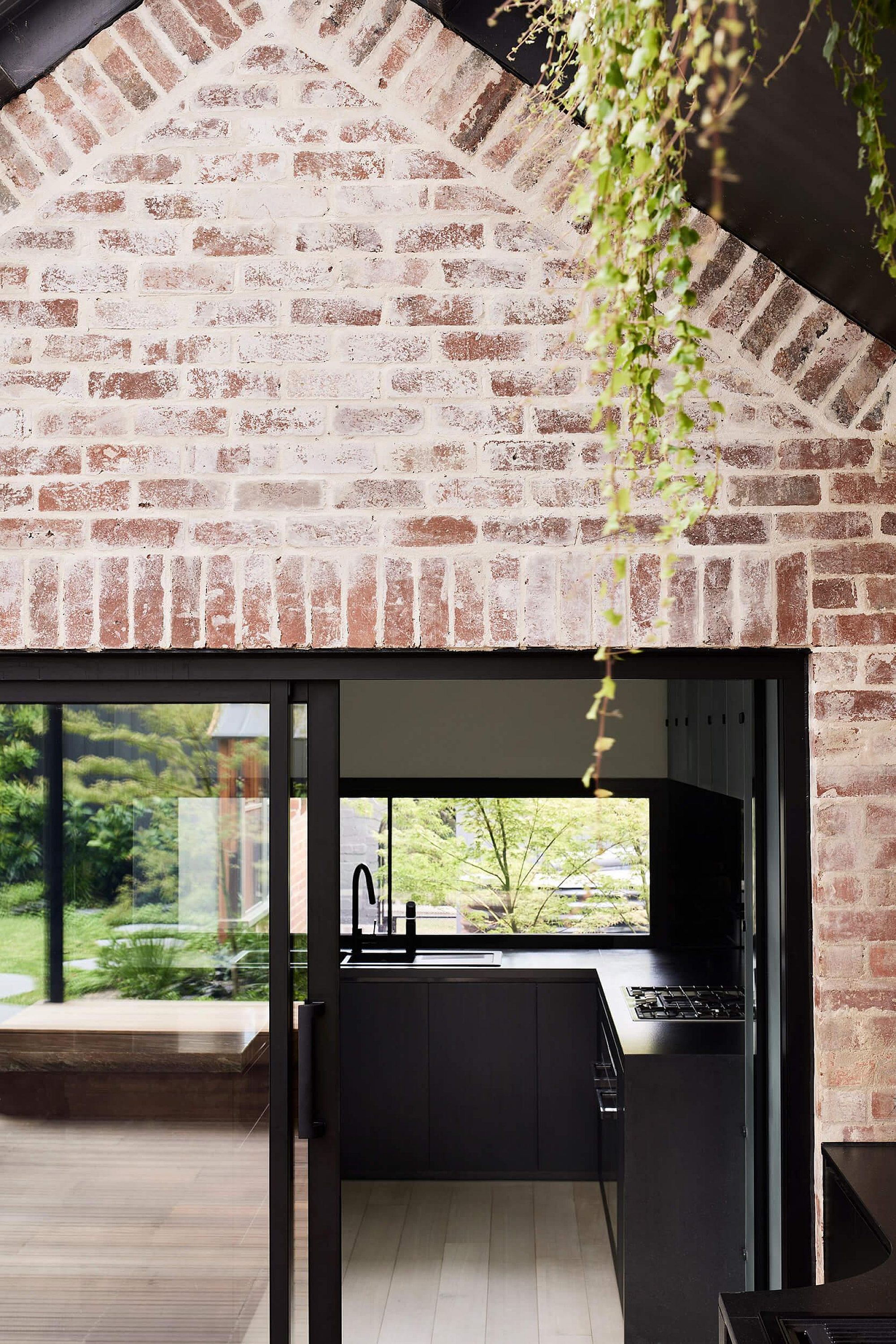 Splinter Society | Hawthorn Gable House